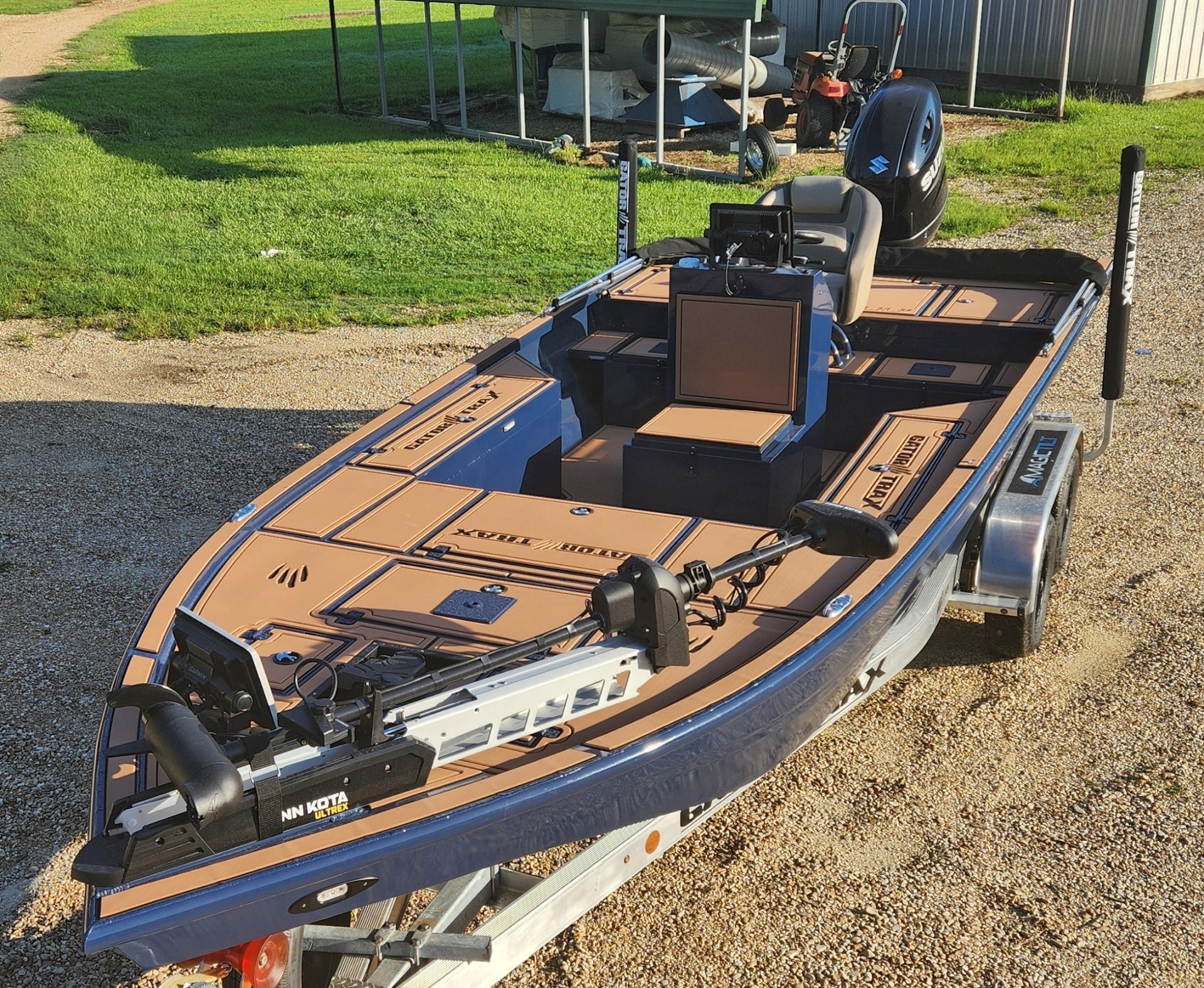 Hydro-Turf - Gator Trax Boats