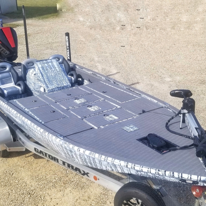 Strike Series Bass Boat Low Profile Center Console - Gator Trax Boats